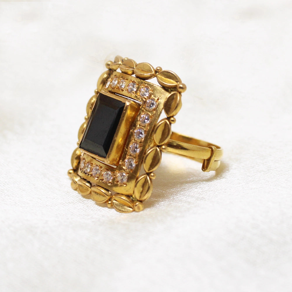 Buy Blue Stone Finger Ring in Kerala, India | Chungath Jewellery Online ...